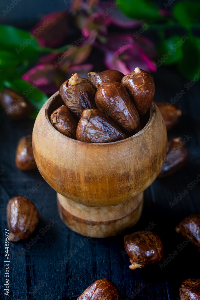 Artocarpus altilis, exotic fruit rich in carbohydrates and fiber ...