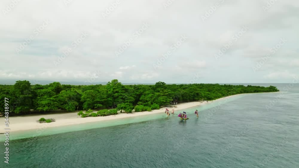 VINTA BOAT OF ZAMBOANGA The vinta is a traditional outrigger boat from ...
