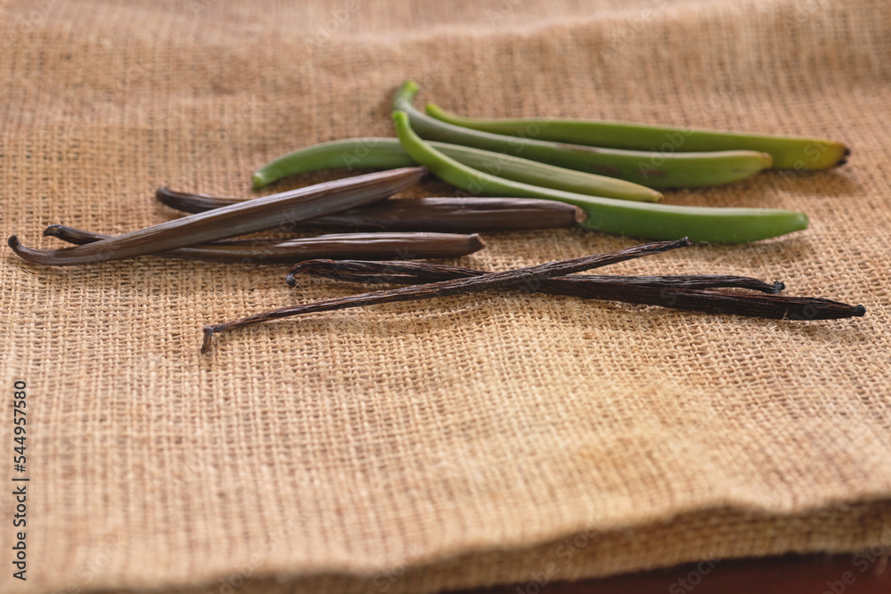Vanilla pods of various stages of production, fresh and dried Vanilla ...
