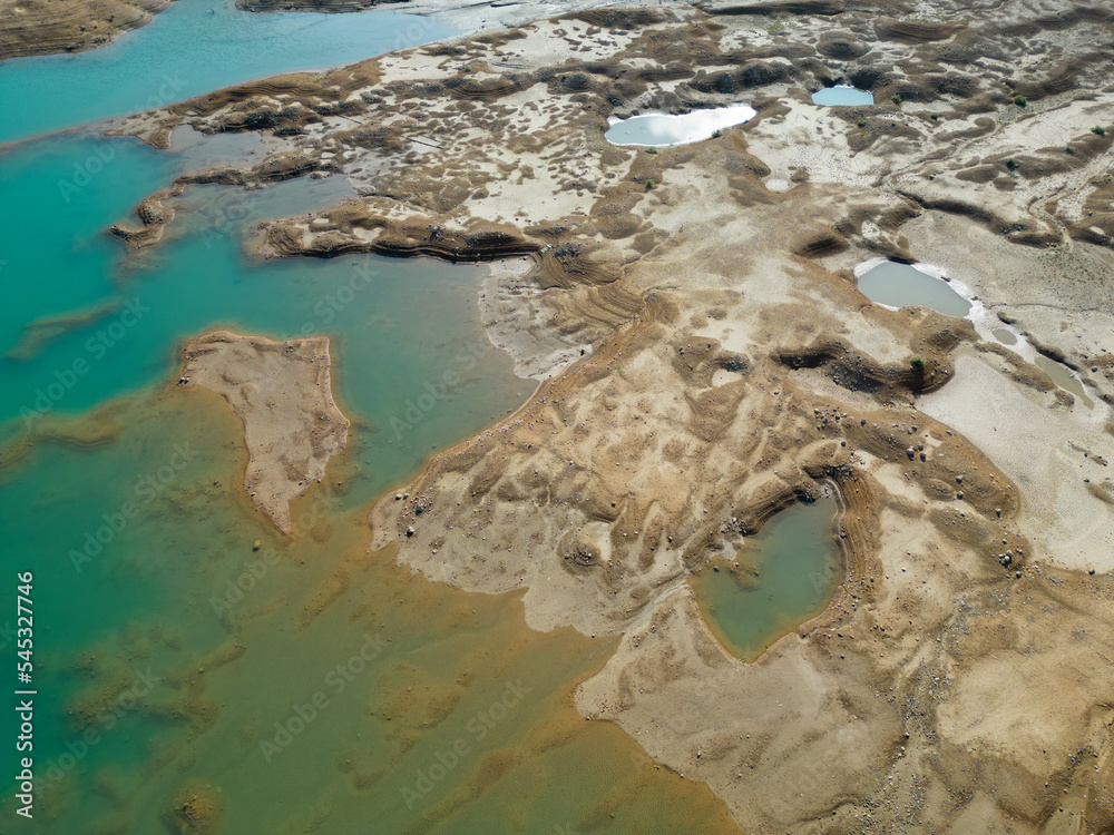 water problems in dams, ponds, deterioration of its texture, climate ...