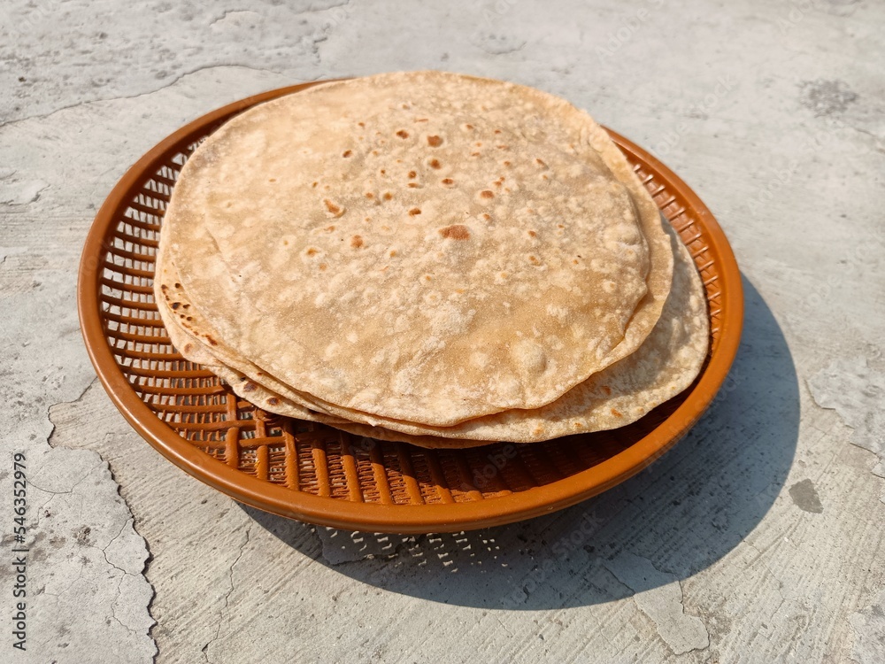 Chapati, rooti alternatively spelled chapatti, chappati, chapathi, or ...
