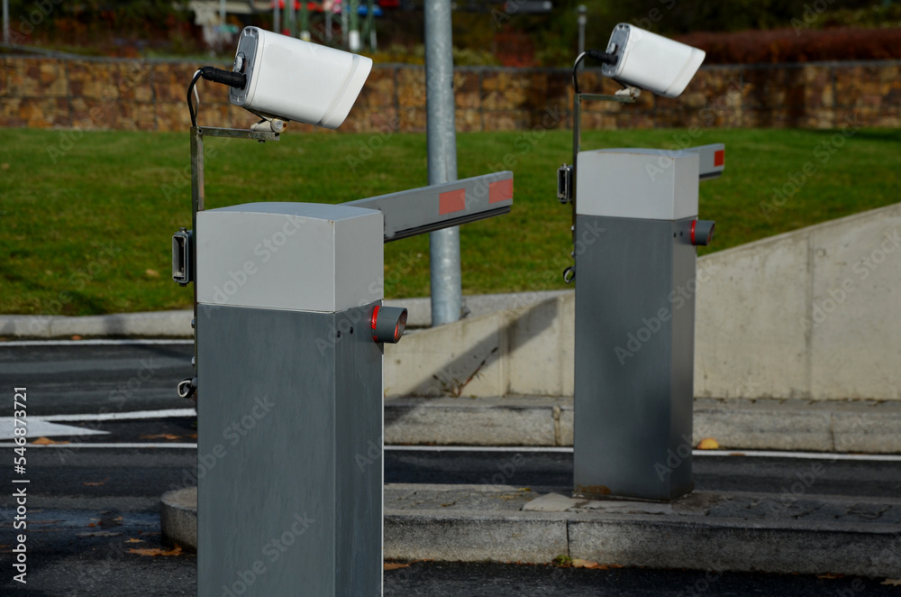camera system makes it possible to recognize vehicle license plates ...