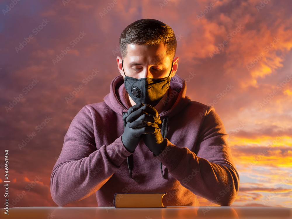 Fotografia do Stock: Man praying. Guy folded hands for prayer. Man in ...