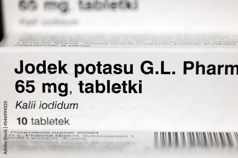 Jodek potasu - tabletki przygotowane do podania osobie napromieniowanej ...