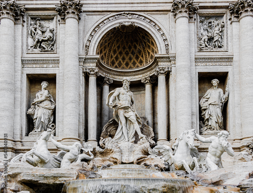 TREVI FOUNTAIN - STATUARY GROUP WORK BY SCULPTOR PIETRO BRACCI EXECUTED ...