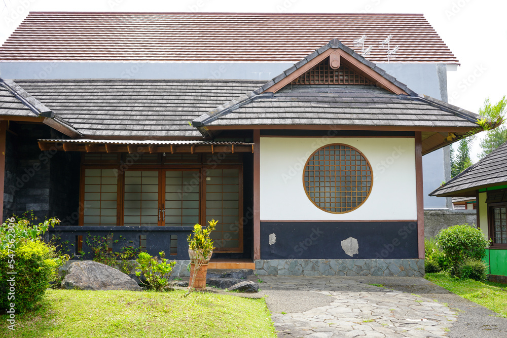 Minka, or traditional Japanese houses, are tatami mat floor, sliding ...