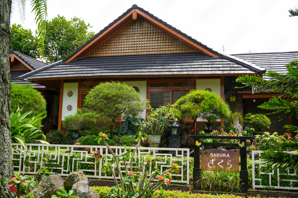Minka, or traditional Japanese houses, are tatami mat floor, sliding ...