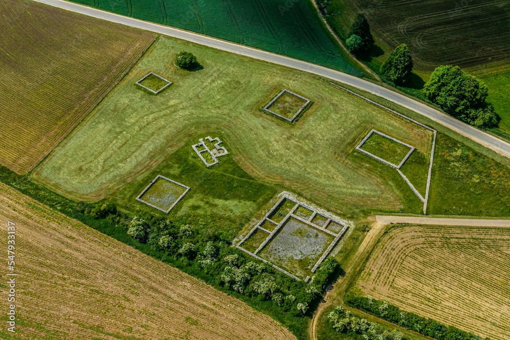 Luftbild Römischer Gutshof bei den Ofnet-Höhlen nahe Holheim in ...