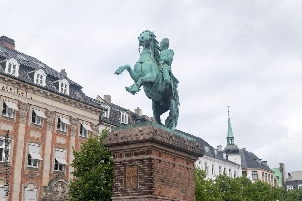 Foto Stock Copenhagen, Denmark - July 26, 2022: The equestrian statue ...