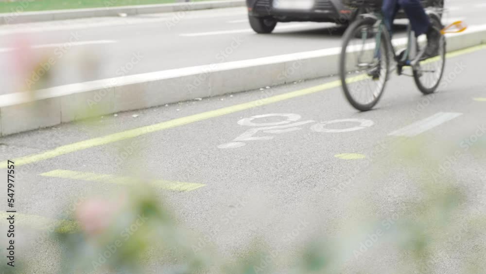 vélo, piste cyclable, bicyclette, Grenoble, roule, route, voie, rue ...
