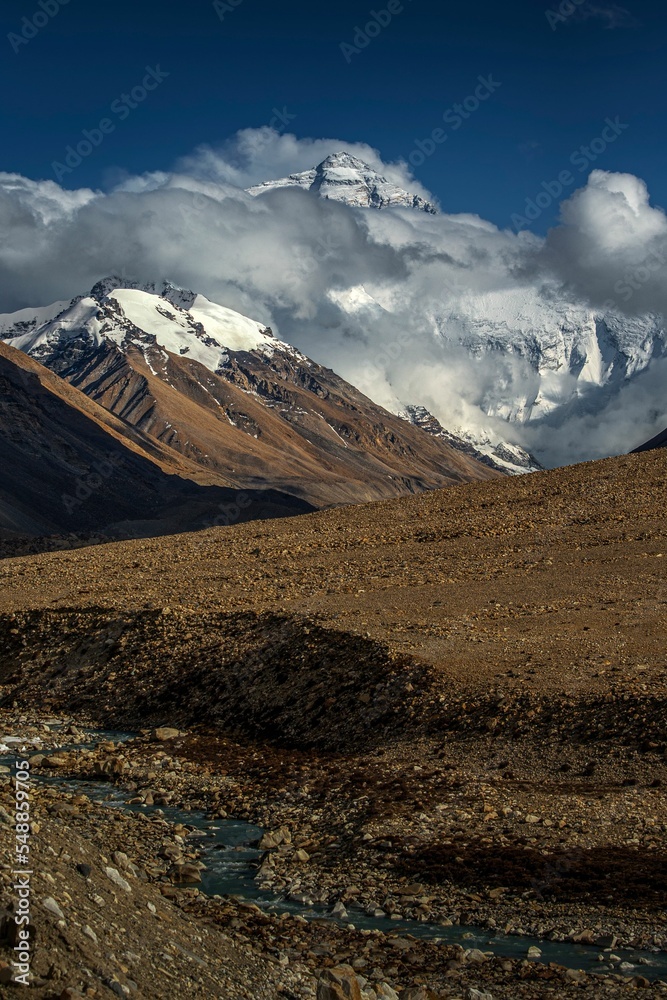 Vertical shot of the Mount Everest in Xigaze Everest National Park ...