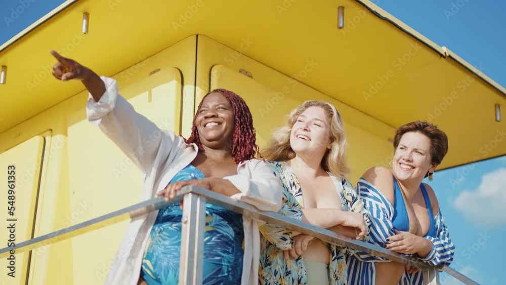 Stockvideo Cinematic Storytelling Footage Of Beautiful Plus Size Women
