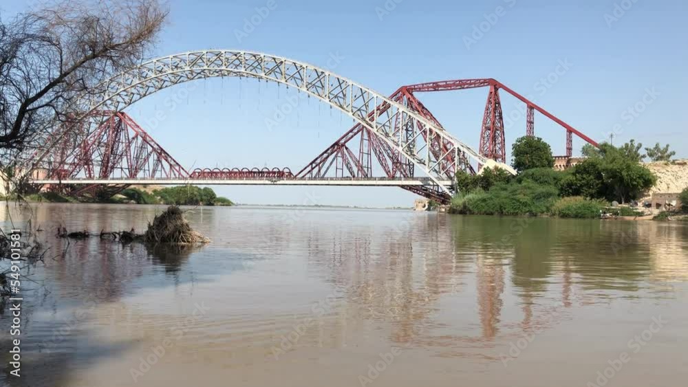 The Lansdowne Bridge over the Indus at Sukkur was one of the great ...