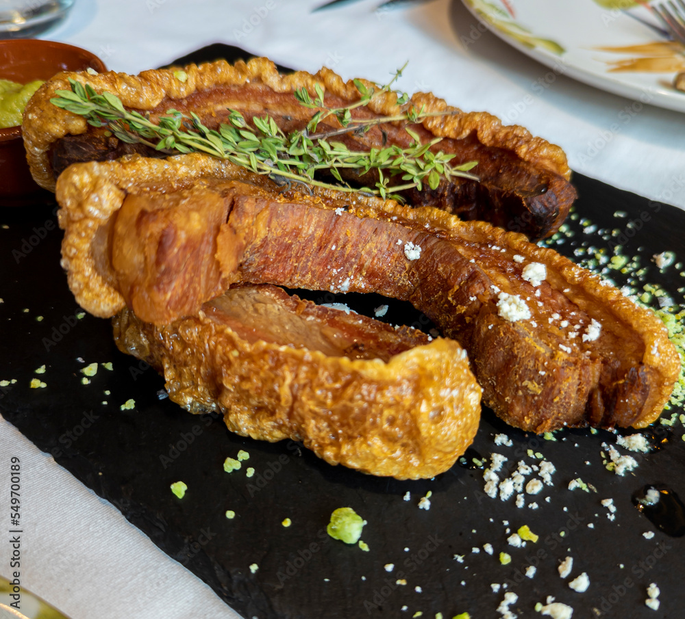 Foto de Gourmet, Typical Spanish dish called torreznos, consisting of ...