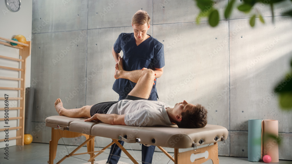 Advanced Sport Physiotherapy Specialist Stretching and Working on ...