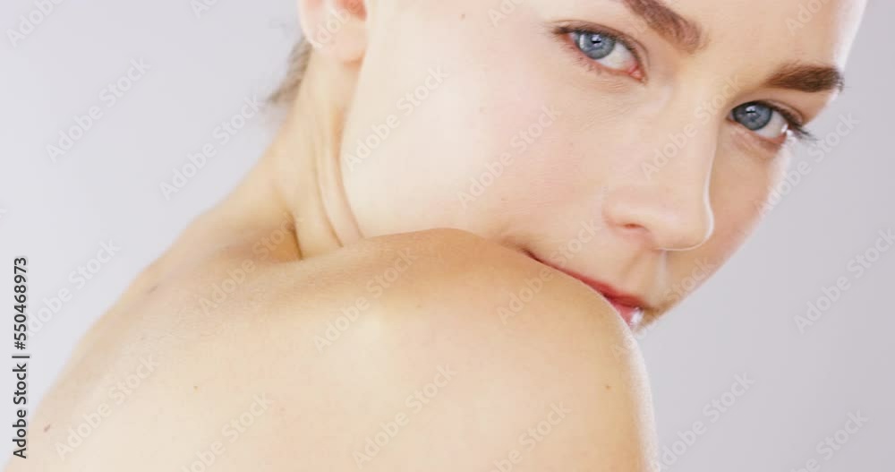 Video „Woman, beauty and shoulder in healthy skincare, facial wellness ...