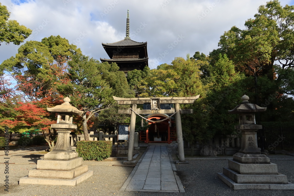 Temples and Shrines in Kyoto in Japan日本の京都にある神社仏閣 : a scene of Gojyu-no ...