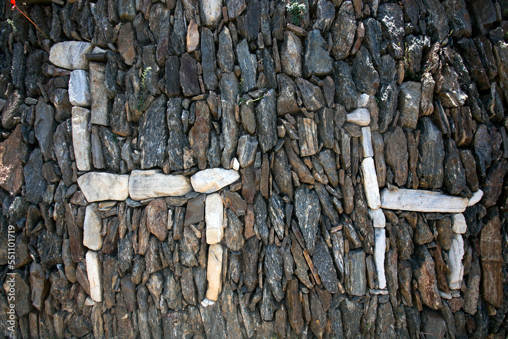 Sector Llamas. A representation of a Llamas with white rocs in one of ...