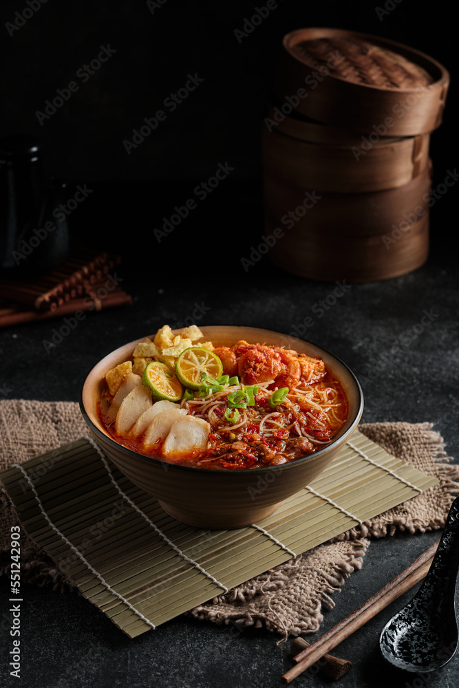 Mee Siam Singapore is a dish of thin rice vermicelli with sour soup on ...