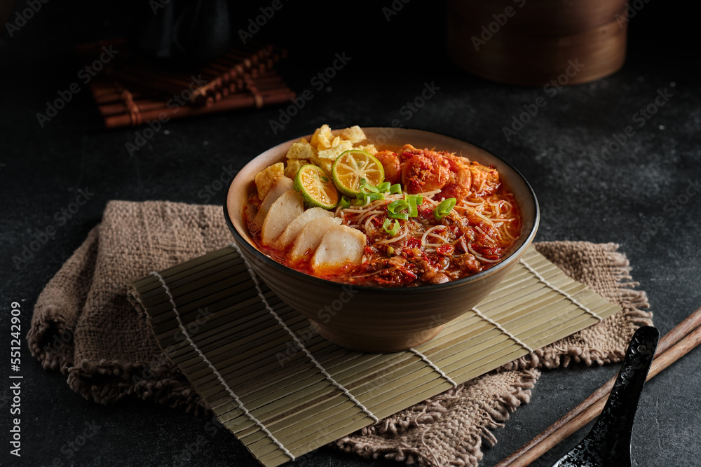 Mee Siam Singapore is a dish of thin rice vermicelli with sour soup on ...