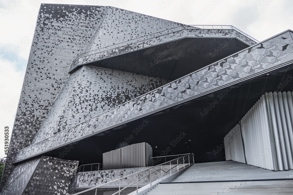Exceptional architectural design of Paris Philharmonic (Philharmonie de ...