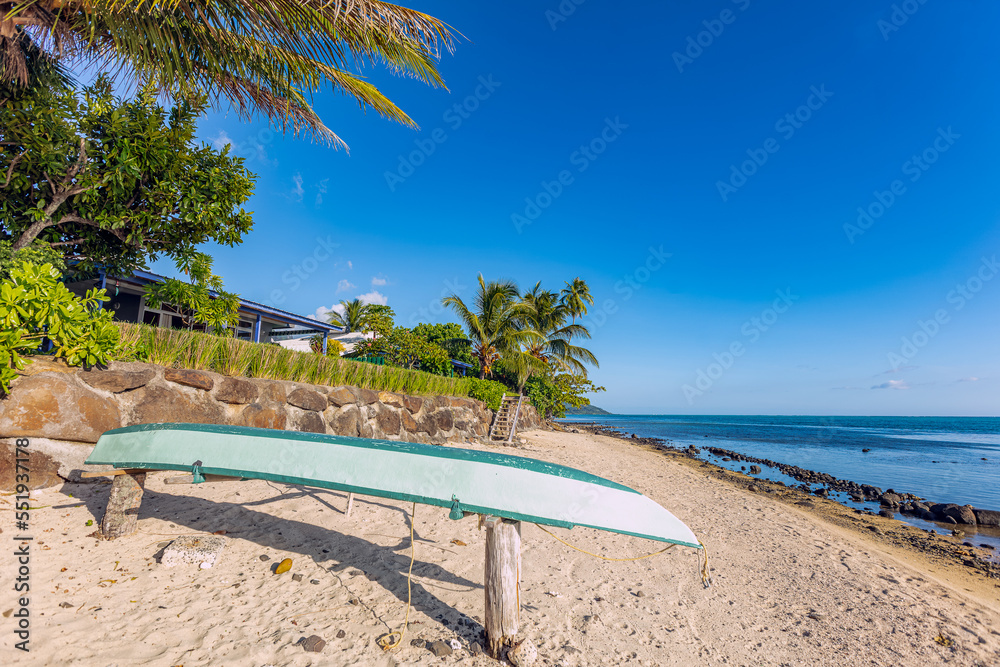 Plage de Haapiti sur l'île de Mo'orea en Polynésie Stock Photo | Adobe ...