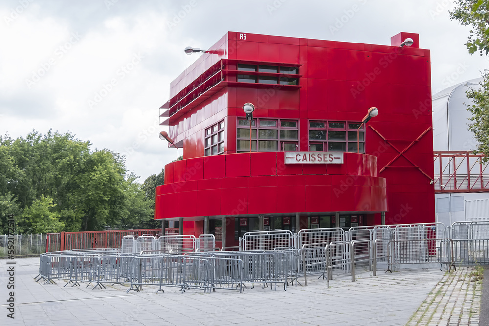 Exceptional architectural design of Le Zenith Paris (1984) - a ...