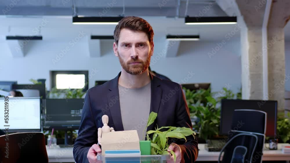 Video „Portrait of depressed young man fired worker packing holding ...