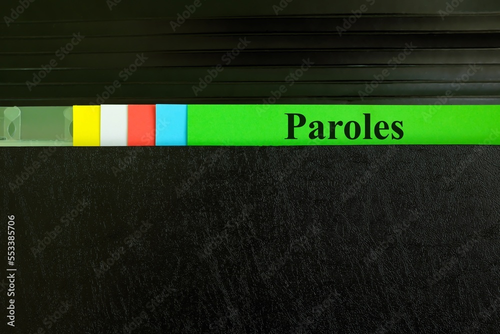 Foto de Parole file record in black binder folder. Paroles criminal law ...