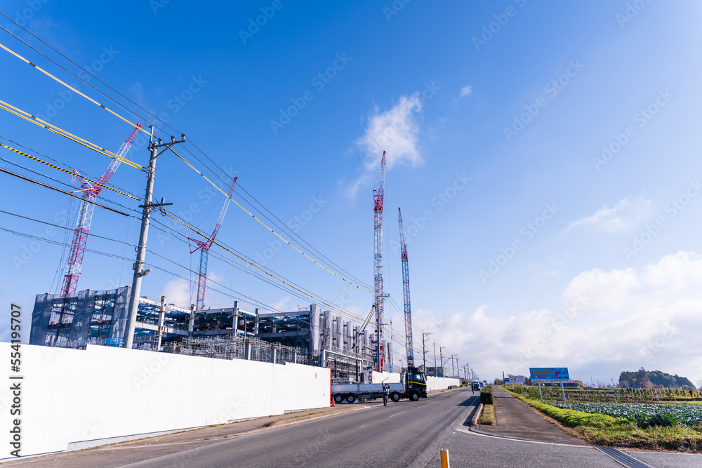 建設現場風景( 半導体受託生産の世界最大手、台湾積体電路製造工場建設風景) （TSMC)「JASM(tsmc Fab23)」 日本(冬 ...