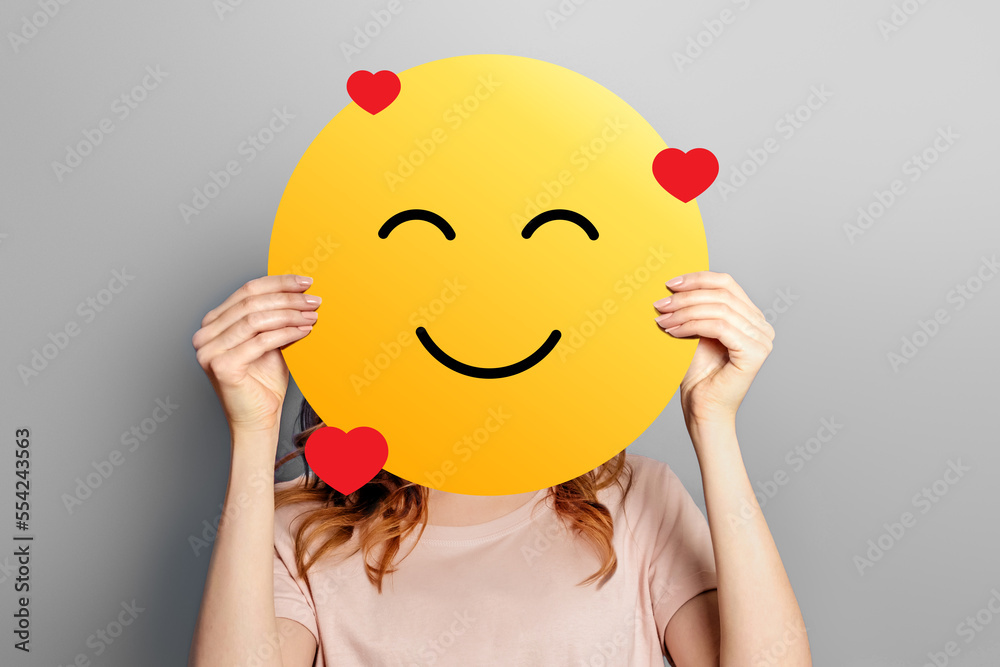In Love Face Emoticon