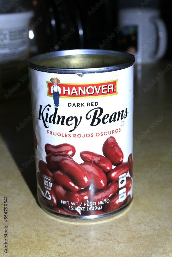 HANOVER Red Kidney Beans in a can on a counter top. Stock-Foto | Adobe ...