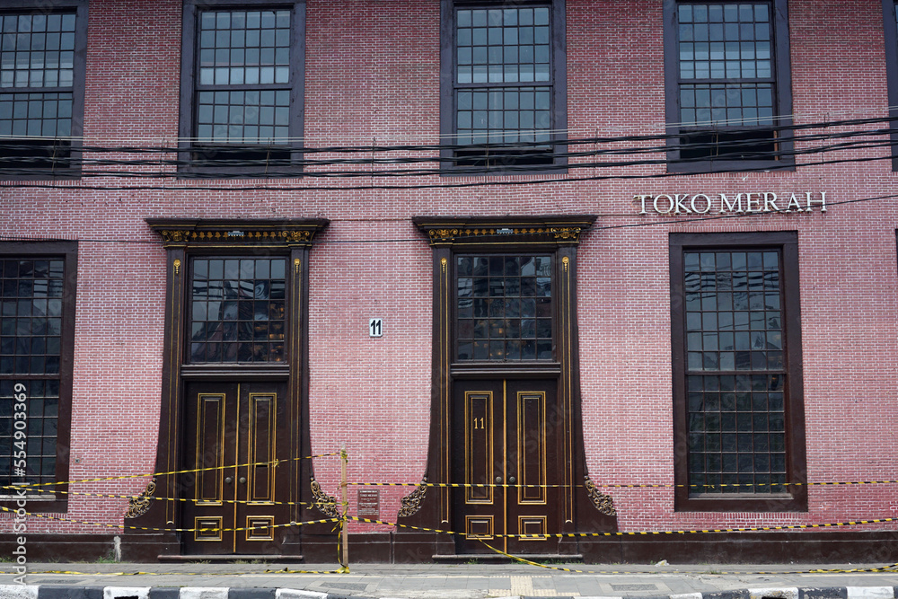 Foto de Jakarta, Indonesia. December, 2022. Toko Merah (red store) is a ...