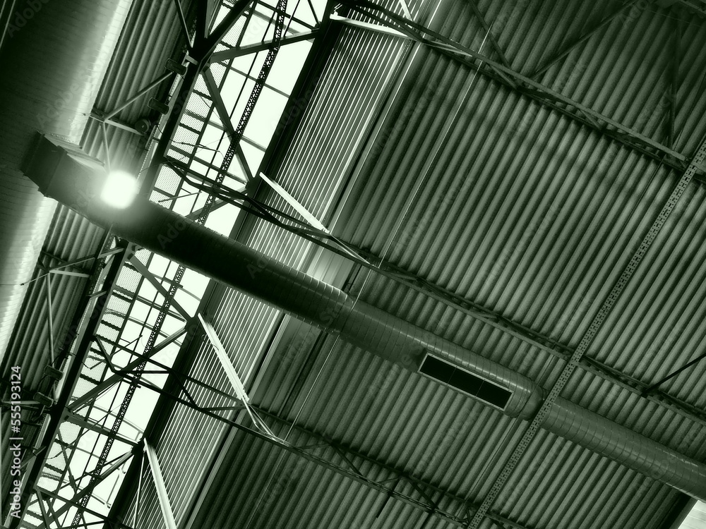 Stockfoto The roof of a hangar, a production hall or a sports hall ...