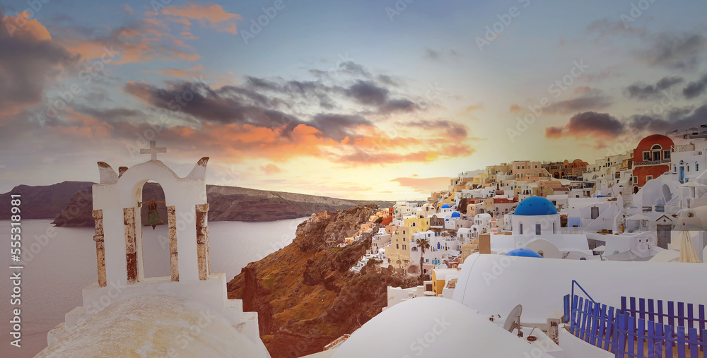The famous of view point with Sunset sky scene at Oia town on Santorini ...