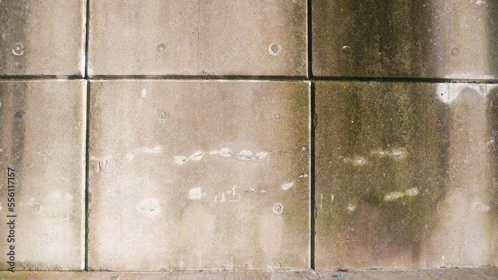 Paredes de hormigón deterioradas en puerto maritimo Stock Photo | Adobe ...