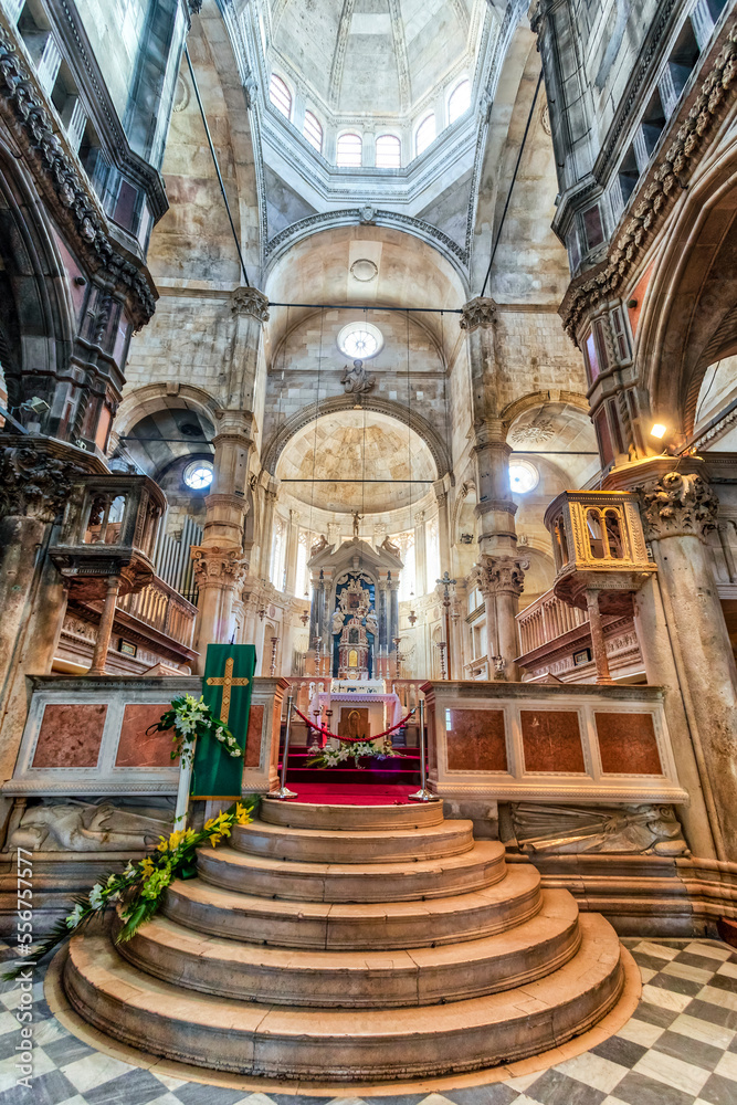 Stairs leading to the altar with dome overhead, Cathedral of St James ...