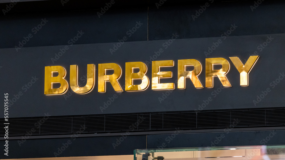 Los Angeles, California \ USA - July 26 2022: Sign and logo of Burberry ...