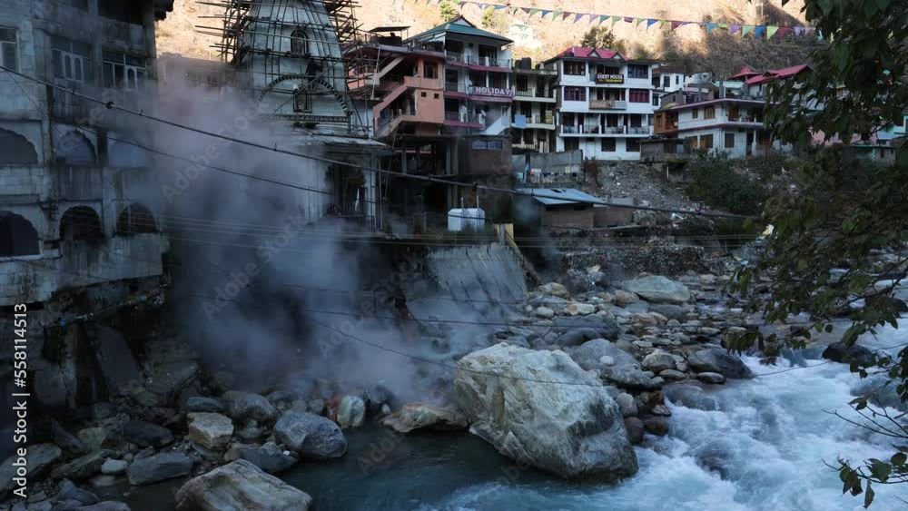 Stockvideo Hot water spring in Manikaran Kullu Manali Himachal Pradesh ...