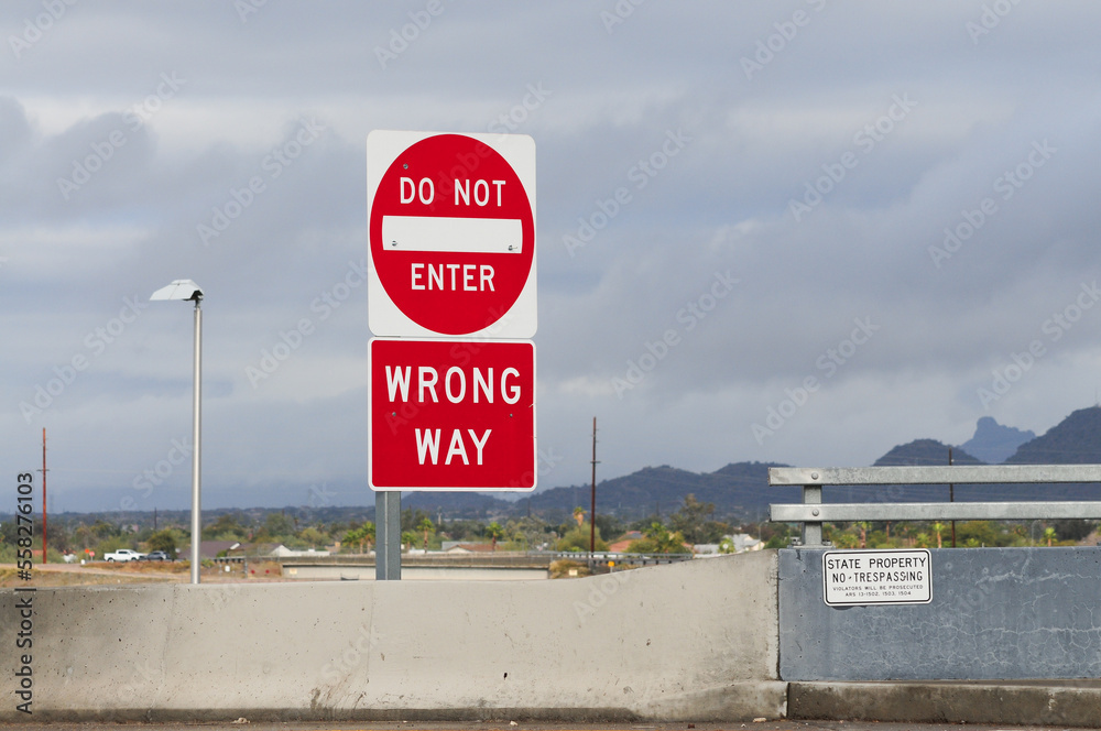 Do Not Enter Wrong Way traffic sign by interstate freeway ramp Stock ...
