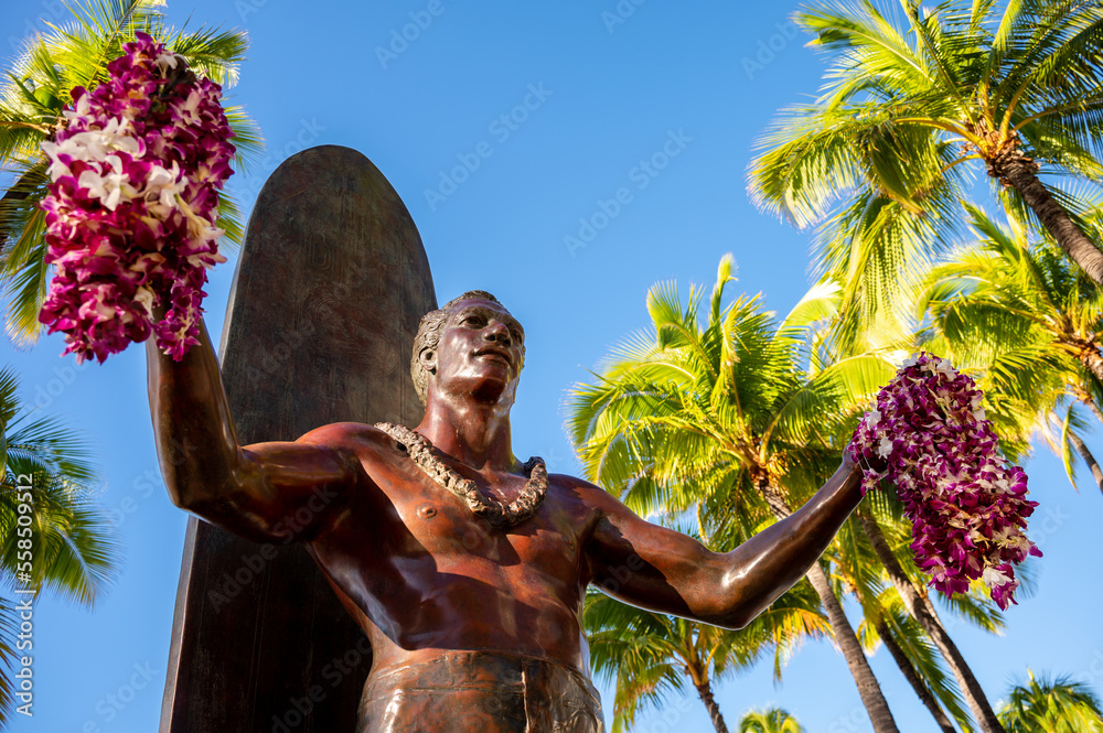 Honolulu, Hawaii - December 26, 2022: Duke Kahanamoku statue in front ...