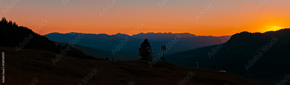 Beautiful alpine sunset view at the famous Wiedhag-Alpe, Bad Hindelang ...
