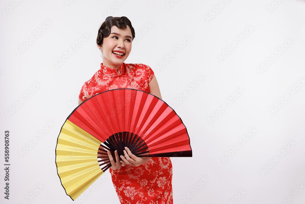 Smiling young beautiful asian woman in traditional chinese dress ...