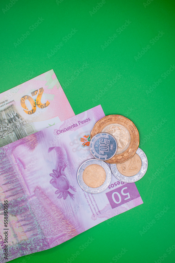 Billetes mexicanos efectivo divisa de méxico mxn monedas en fondo verde ...