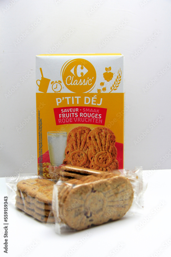 biscuits du petit déjeuner Stock Photo | Adobe Stock