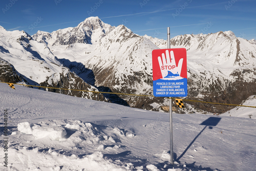 Mont Blanc and sign warning for danger of avalanches on border French ...