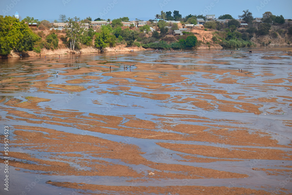 Authentic life in Madagascar: Malagasy people living by a large ...