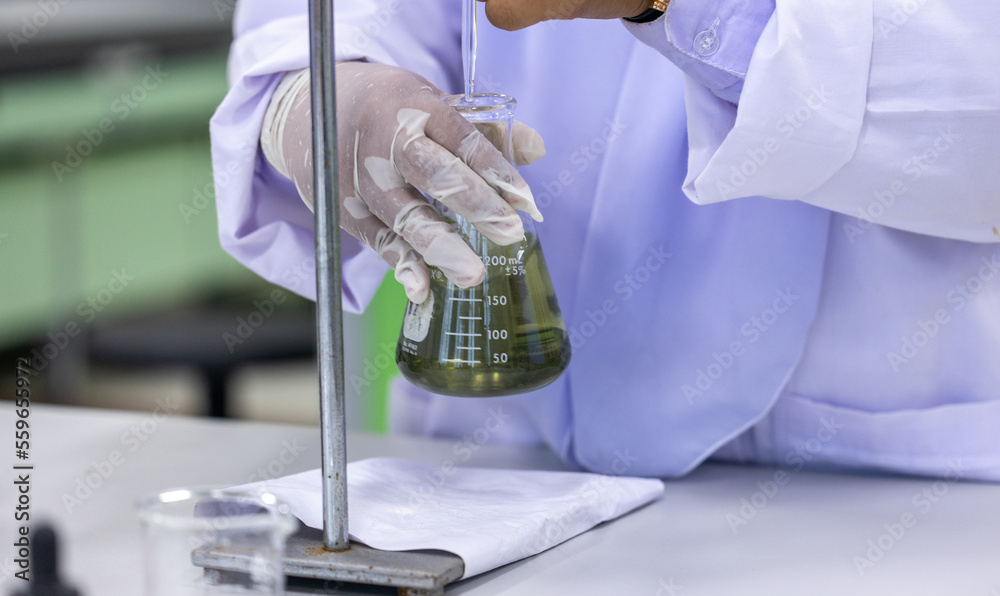 Biological Oxygen Demand (BOD) testing process in laboratory. Stock ...