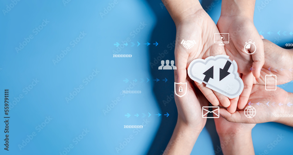 Cloud computing diagram digital technology, business people on Cloud ...