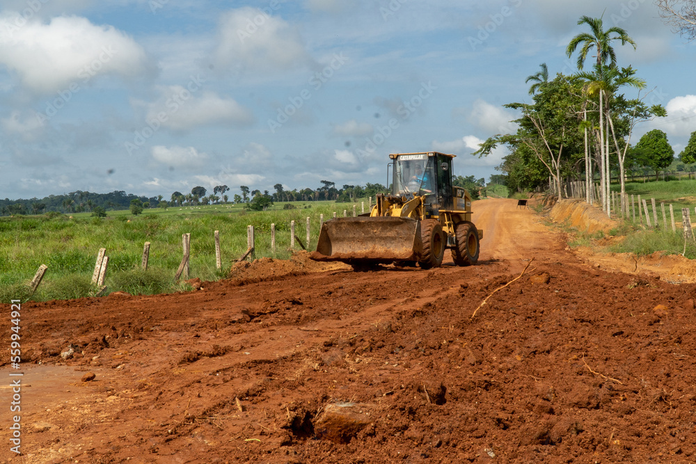 Trator terraplanagem Stock Photo | Adobe Stock